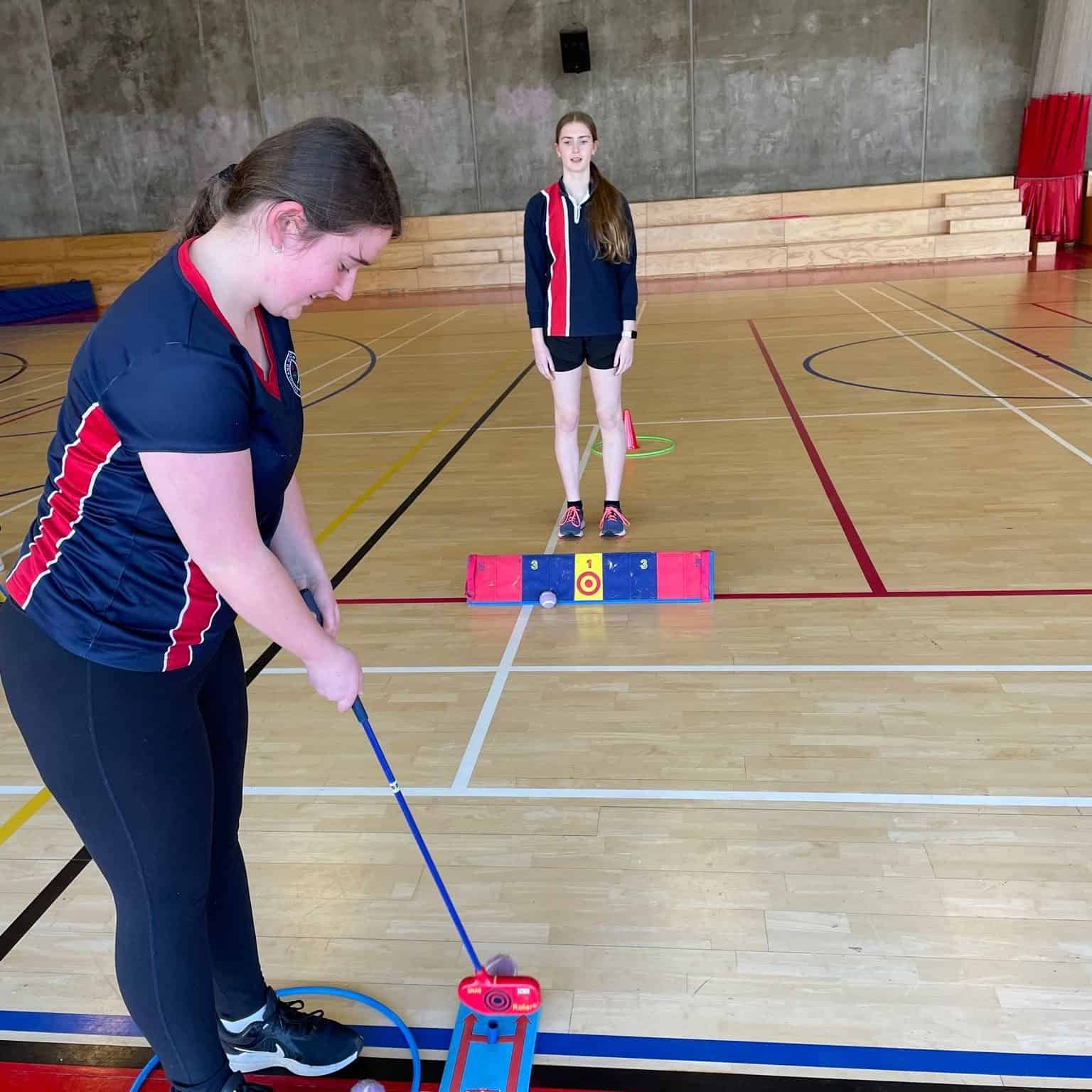 NZ Golf - PE Class - Southland Girls' High School