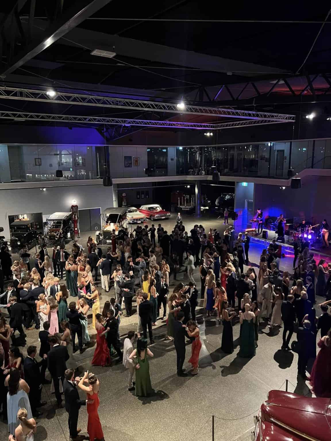 School Ball - A Night In Paris - Southland Girls' High School
